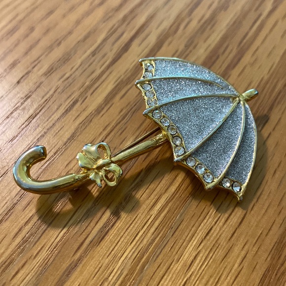 Jewelry | Vintage Gold Tone Rhinestone Umbrella Pin | Poshmark